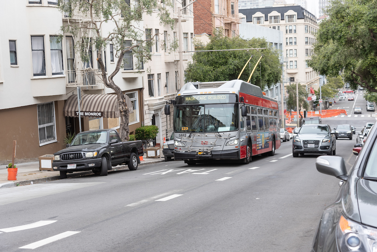 New Transit Lanes for Muni’s 1 California Customers | SFMTA